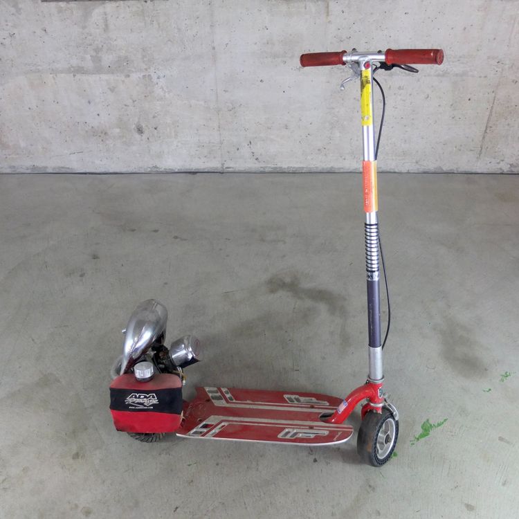 Go-Ped Scooter mit Verbrennungsmotor (Defekt) in Basel für CHF 50 – nur ...