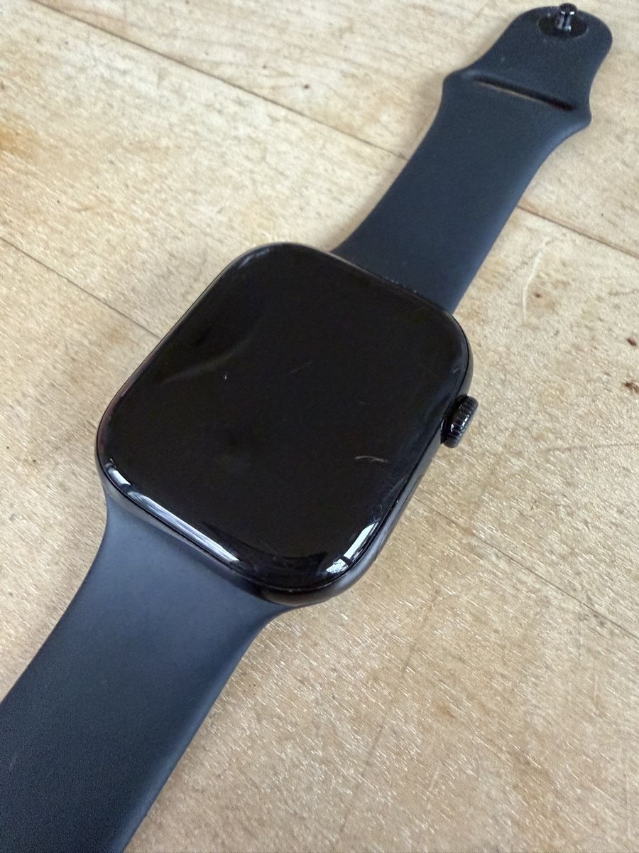 Apple Watch Series 10 - 46mm Jet Black Cellular (Gebraucht) in ...