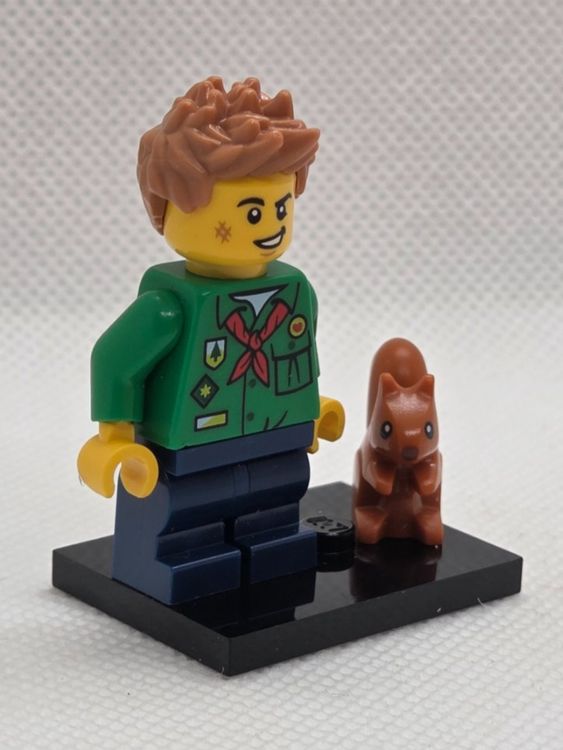 LEGO BAM Late 2025 Winter Boy Scout with squirrel (Neu (gemäss ...