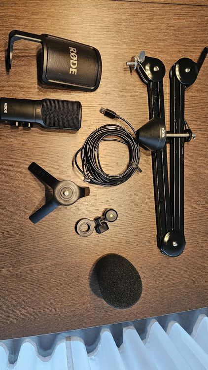 Micro Rode NT-USB et support Rode PSA1 (Gebraucht) in Bulle für CHF 71 ...