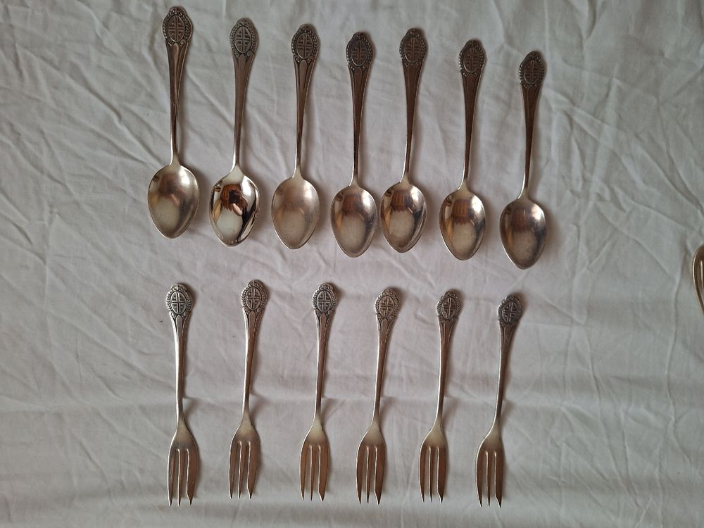 Silberbesteck (Gebraucht) in Weesen für CHF 5 – mit Lieferung auf Ricardo kaufen