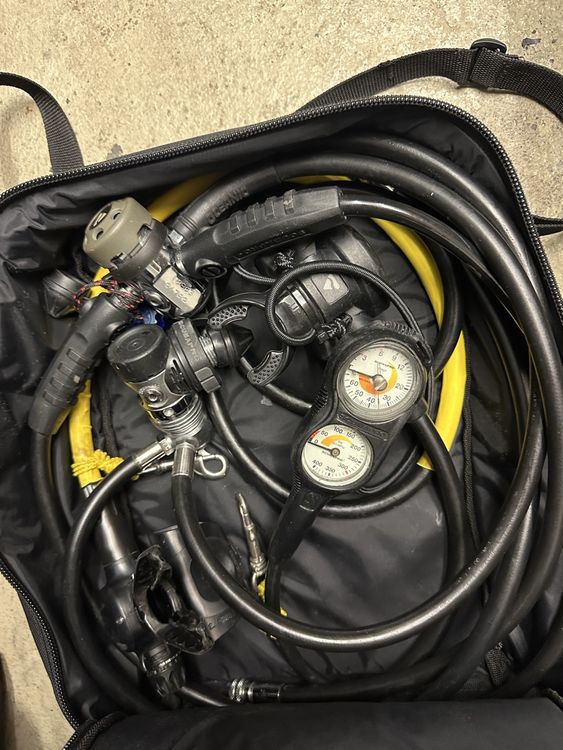 Atemregler 2 mal erste und 2 mal zweite stufe | Kaufen auf Ricardo