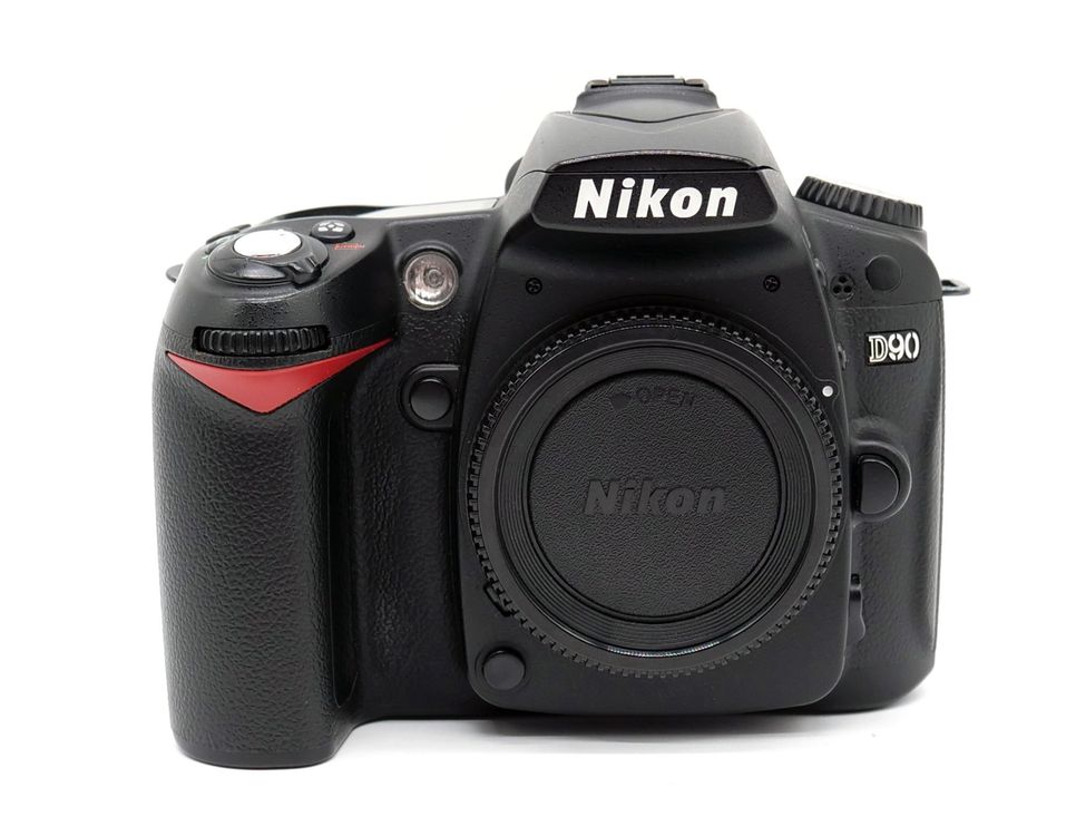 Nikon D90, 12.3MP DSLR-Digitalkamera, CMOS, Auslöser 37533 (Gebraucht) in Wäldi für CHF 115 ...