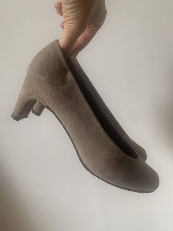 Wildleder Pumps Stuart Weitzman Gr. 36.5 Schuhe Leder beige (Neu ...
