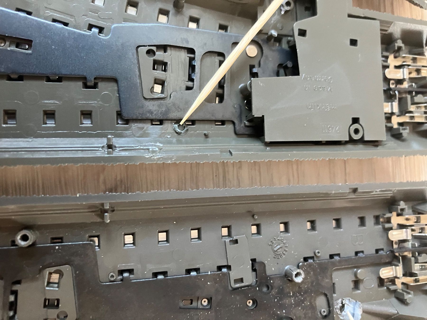 Märklin C-Gleis Weichen Nr. 24611 Links (Defekt) in Eschlikon TG für ...