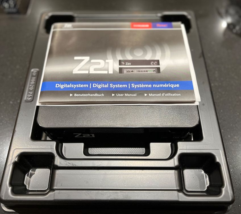 Roco Z21 Schwarz mit Router Artikelnr. 10820 (Neu (gemäss Beschreibung ...