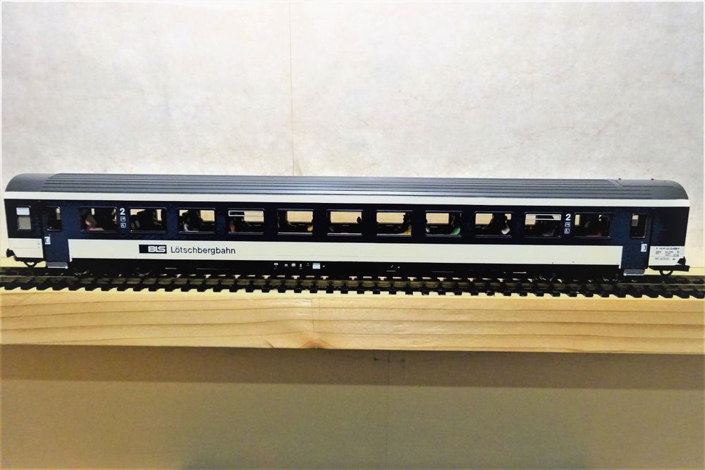 Roco BLS Personenw. OVP. Neuwertig. Reisende LED Beleuchtung | Kaufen ...