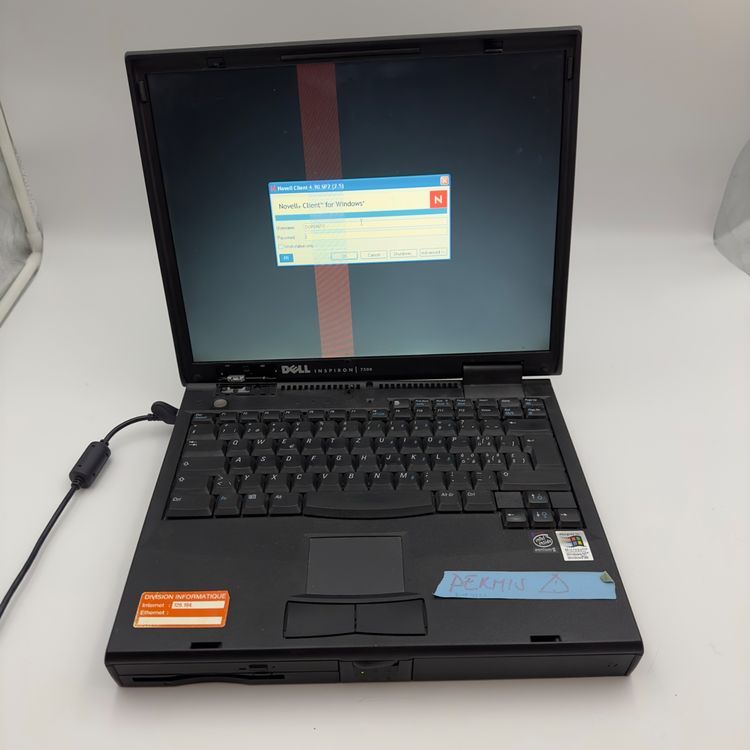 Dell Laptop inspiron 7500 Pentium 2 broken cassé | Kaufen auf Ricardo