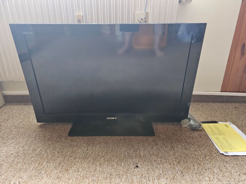 Sony Fernsehe (Neu (gemäss Beschreibung)) in für CHF 40 – nur Abholung ...