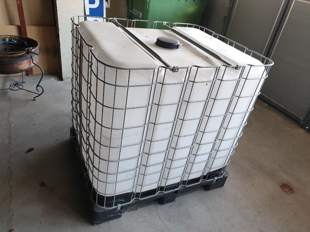 Wassertank 1000lt IBC Container (Gebraucht) in Egg b. Zürich für CHF ...