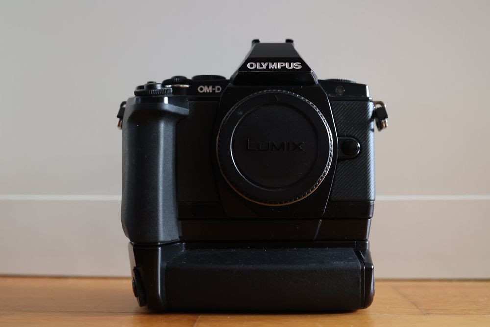 Olympus E-M5 et grip HLD-6G | Kaufen auf Ricardo