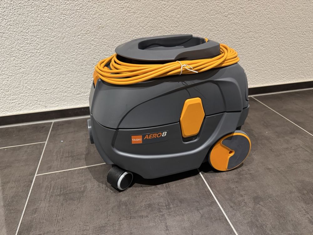 Taski Aero 8 Staubsauger - Leistungsstark und Kompakt (Neu und ...