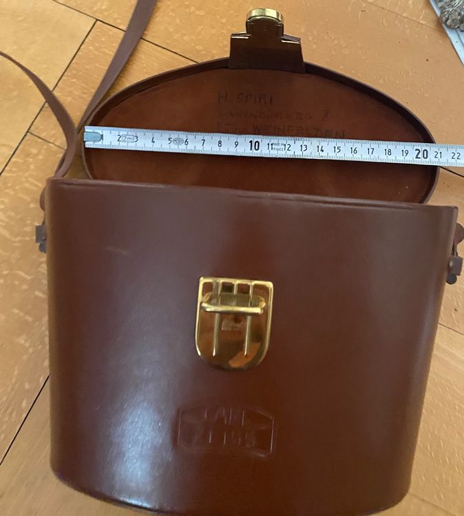 Lederfutteral für Feldstecher als originelle Tasche (Gebraucht) in ...