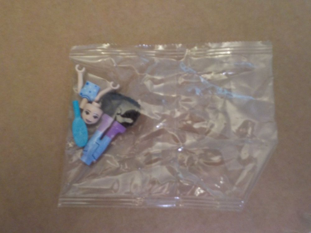 Lego Friends Emma Pyjama (Neu und originalverpackt) in Lausanne für CHF ...