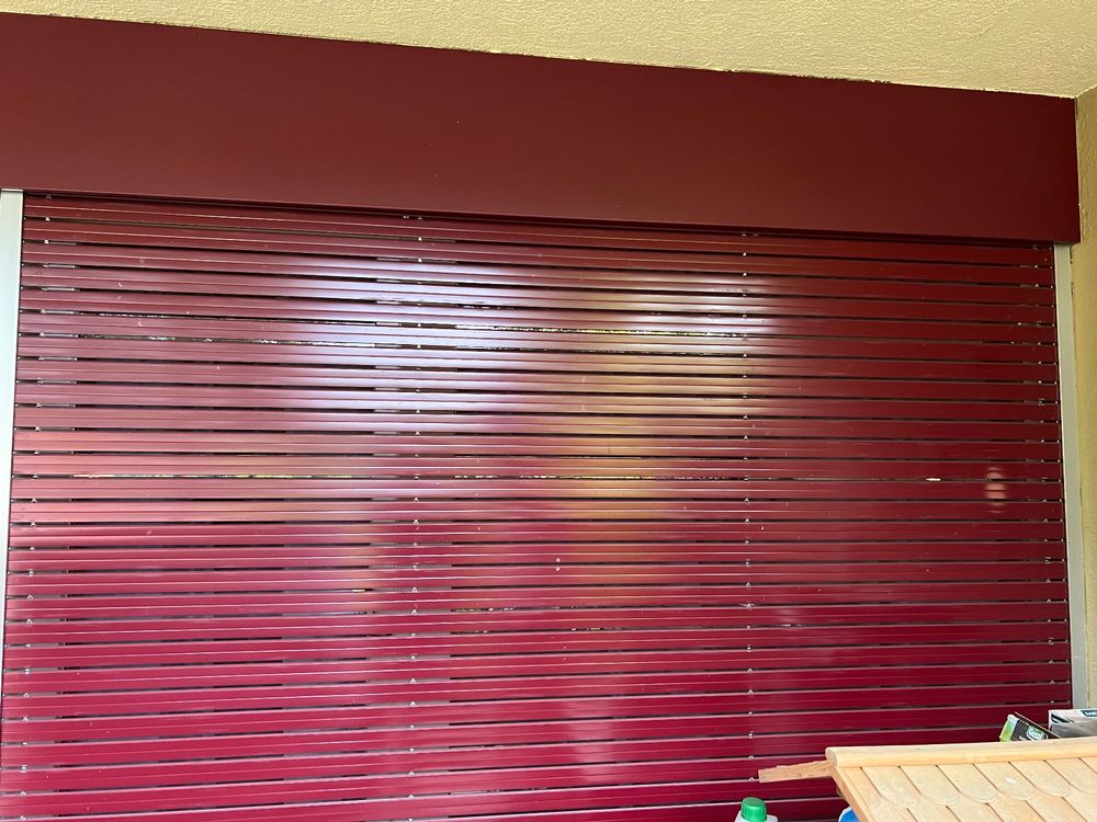 2x Rolladen (Gebraucht) in Adligenswil für CHF 1 – nur Abholung auf ...