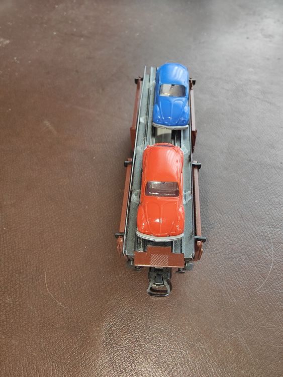Märklin H0: Autotransportwagen mit 4 VW Käfer Modellautos (Gebraucht ...