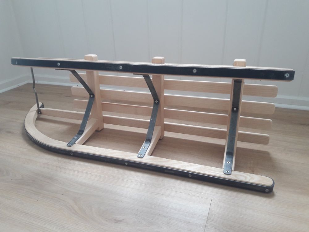 Robuster Holzschlitten (Unikat der Firma Holzbau Kobler) (Gebraucht) in ...