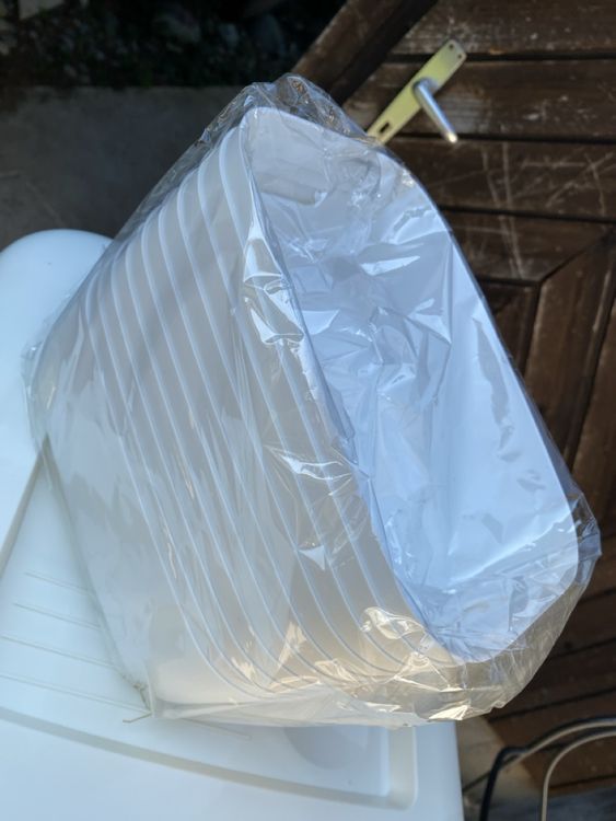 Behälter 10 Stück (Neu und originalverpackt) in Bremgarten AG für CHF 7 – mit Lieferung auf ...