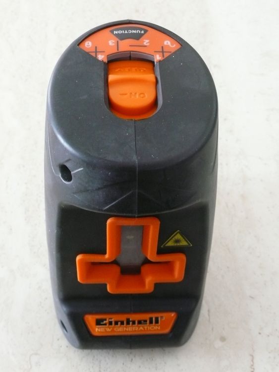 Einhell Kreuzlinien-Laser NKL 90/4 + Stativ NTS 110 (Neu und ...