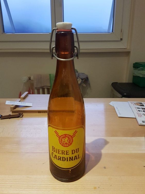 Bouteille de bière du Cardinal (Gebraucht) in Cortaillod für CHF 5 ...