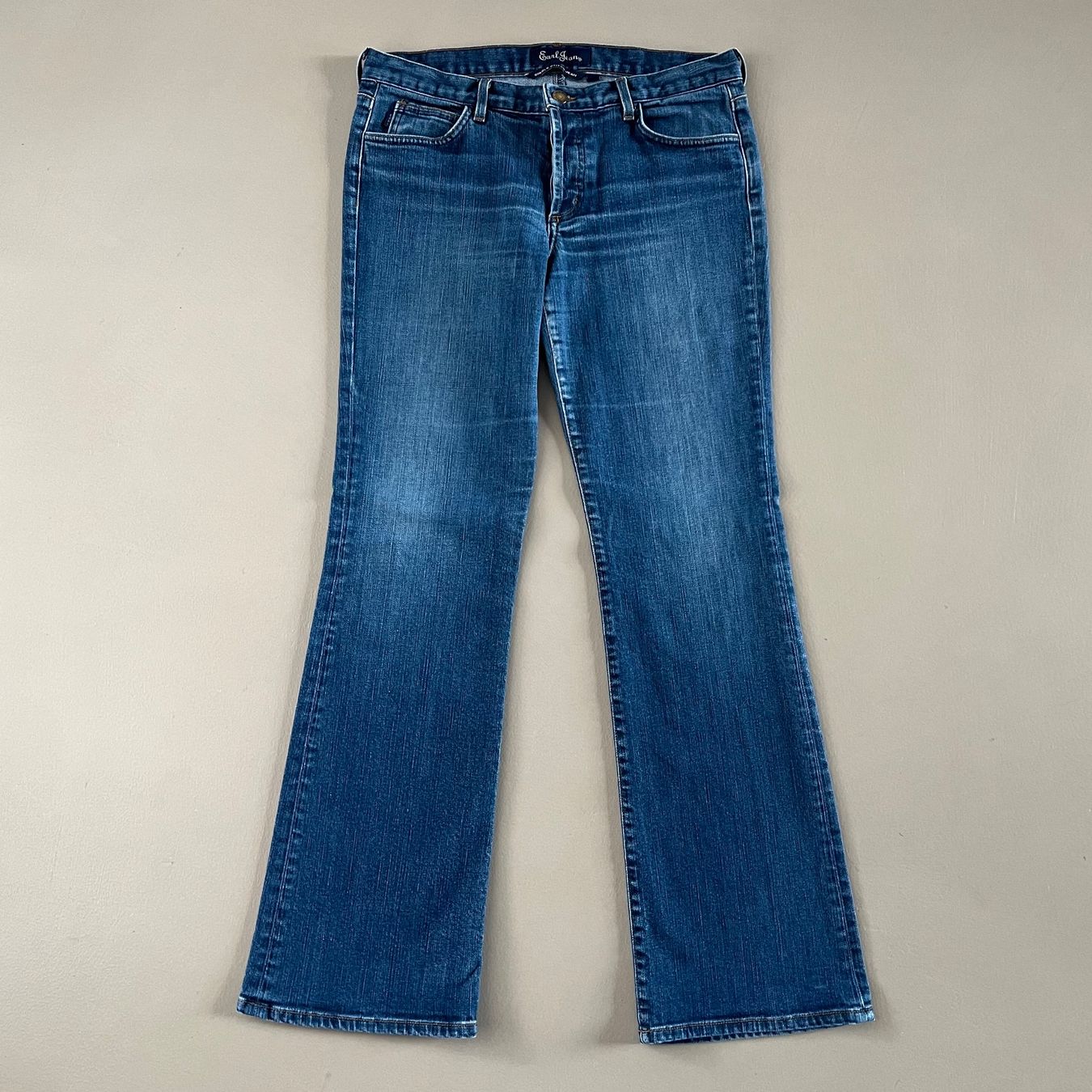EARL JEAN Jeans 💙 (Gebraucht) in zürich für CHF 30 – mit Lieferung auf ...