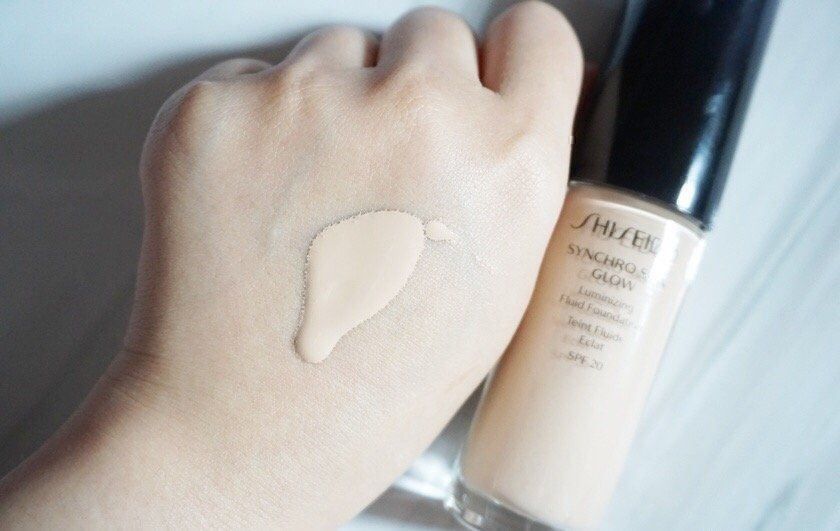 Shiseido Synchro Skin Glow | Kaufen auf Ricardo