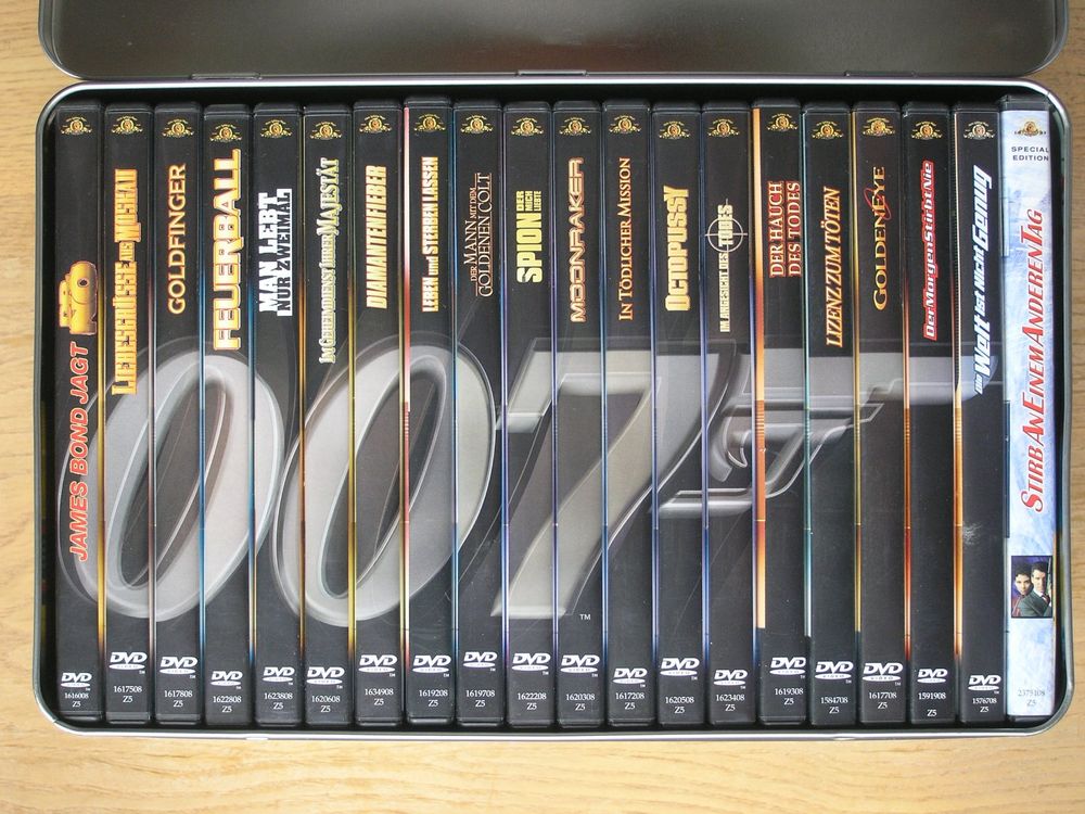 JAMES BOND 007 MGM SPECIAL EDITION MONSTERBOX 20 DVD (Gebraucht) in Zuzwil SG für CHF 78 – mit ...