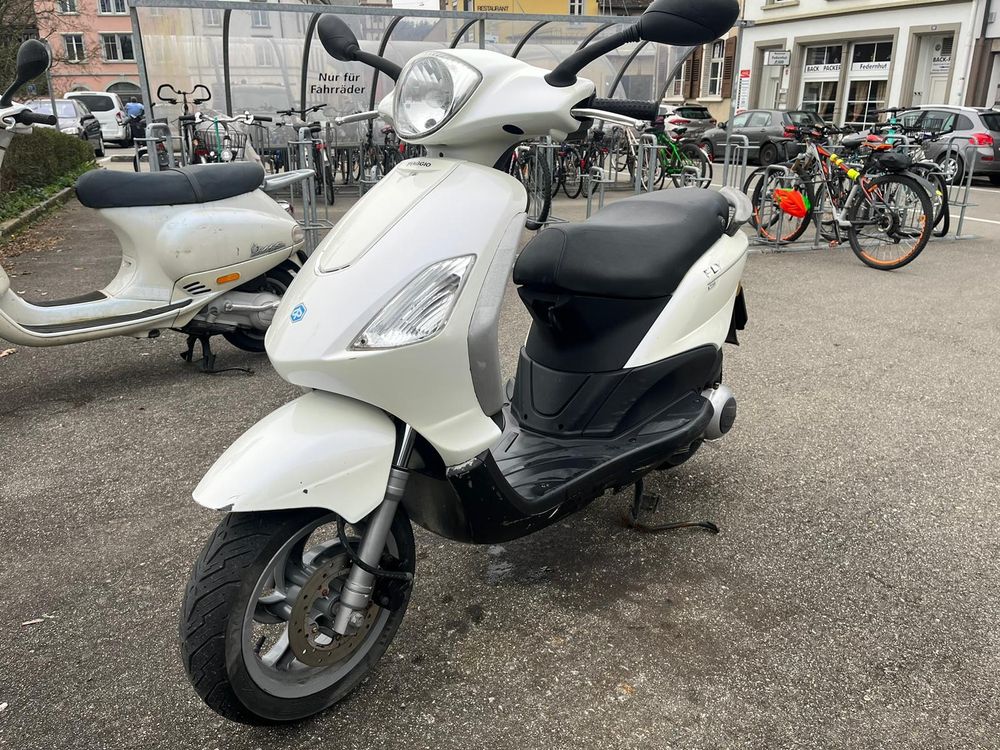 Fabelhafte Piaggio Fly 125 Neupreis Bilder