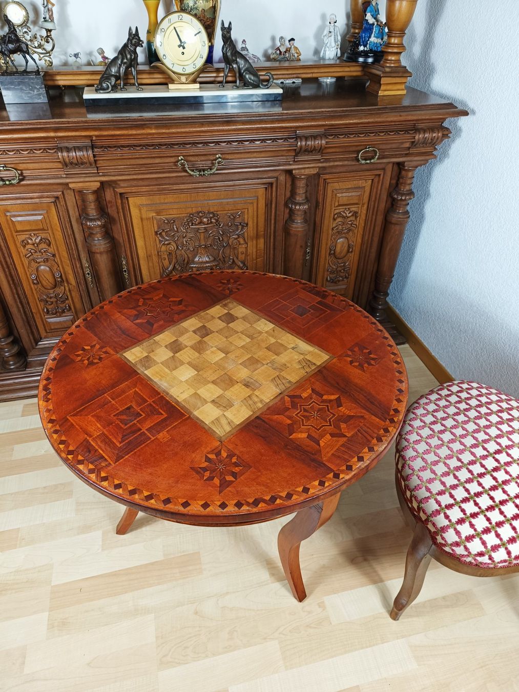 Schachbrett-Tisch aus Rapperswil, Schweiz (Gebraucht) in Steffisburg ...