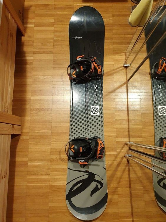 TOPP Snowboard von SANTA CRUZ mit DRAKE-Bindung | Kaufen auf Ricardo