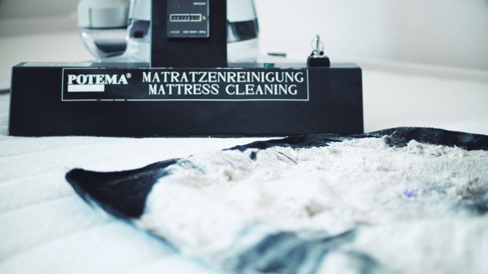 POTEMA///Machine professionnelle de nettoyage de matelas!! (Gebraucht ...