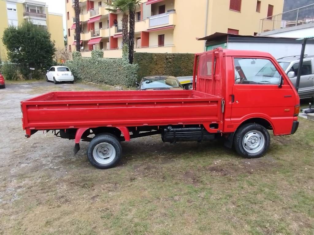 Mazda E 2000 i carico utile 1755 Kg targabile funziona bene (Gebraucht ...