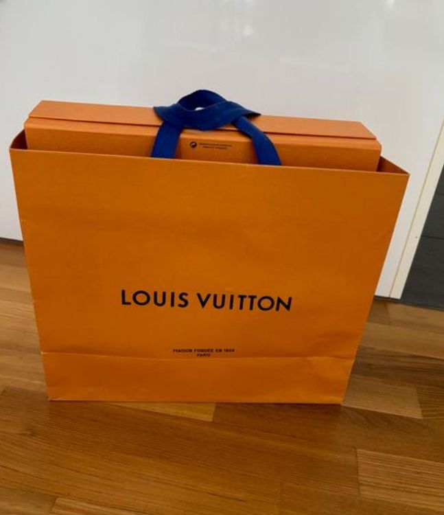 💖 Louis Vuitton Box und Papiertüte (Neu (gemäss Beschreibung)) in Steinhausen für CHF 40 – mit ...