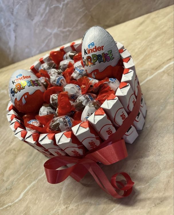 Kinder Box (Neu und originalverpackt) in Rheinfelden für CHF 30 – mit ...