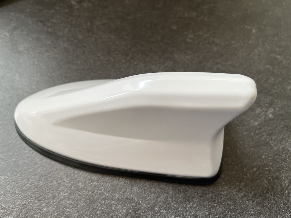 Haifischflosse Auto-Antenne (Neu und originalverpackt) in Oberdorf SO ...