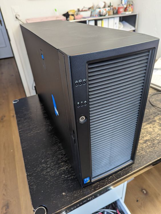 Intel Server Xeon 2.4GHz, 120GB RAM (Gebraucht) in für CHF 105 – mit ...