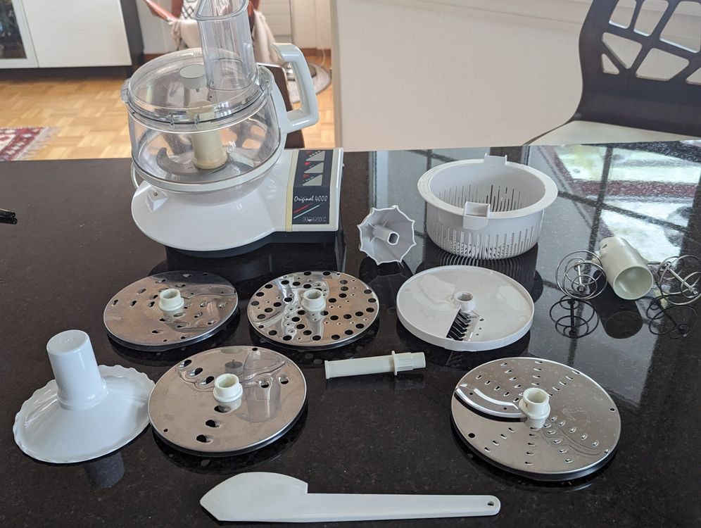 Ronic Küchenmaschine (Gebraucht) in Schindellegi für CHF 250 – mit Lieferung auf Ricardo kaufen