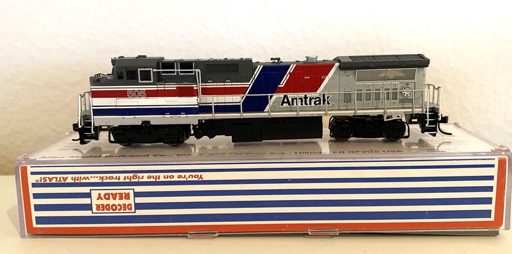 ATLAS Model 48831 LOK AMTRAK 8-32BWH #505 PepsiCan digital N (Neu und ...