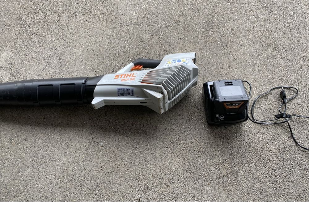 Stihl BGA 56 Akku-Laubbläser: Schnellstart in den Herbst! (Gebraucht ...