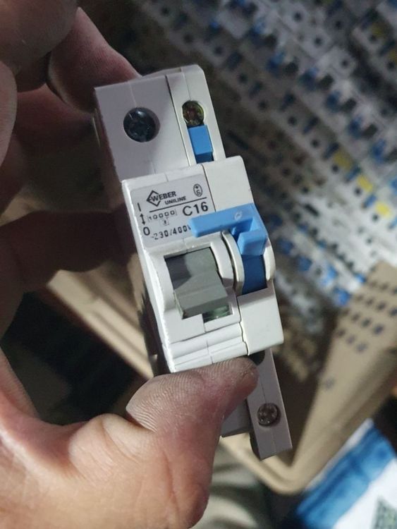 Leitungsschutzschalter c16 16A mit nullleiter Weber uniline | Kaufen auf Ricardo