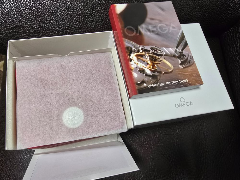 Omega Box NEU (Gebraucht) in Basel für CHF 115 – mit Lieferung auf Ricardo kaufen