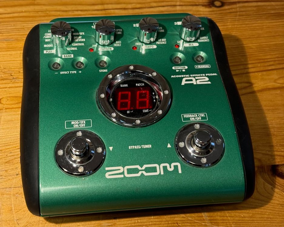 Zoom A2 Acoustic Guitar Effects Pedal | Kaufen auf Ricardo