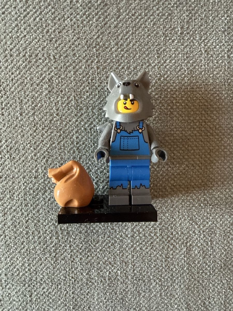 LEGO Minifigure Loup-garou série 23, Noël, Neuf scellé! (D'occasion) à ...