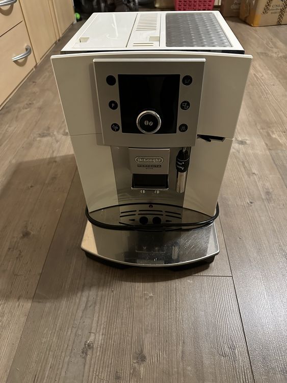 Kaffemaschine De Longhi Perfecta Plus (Defekt) in Bauma für CHF 10 ...