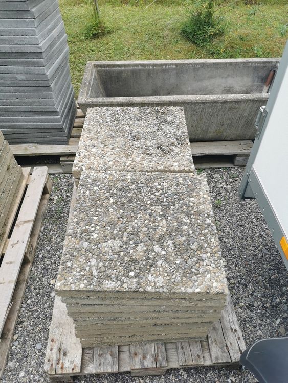 Waschbetonplatten 50x50cm, Gartenplatten (Gebraucht) in Gerlafingen für CHF 3 – nur Abholung auf ...