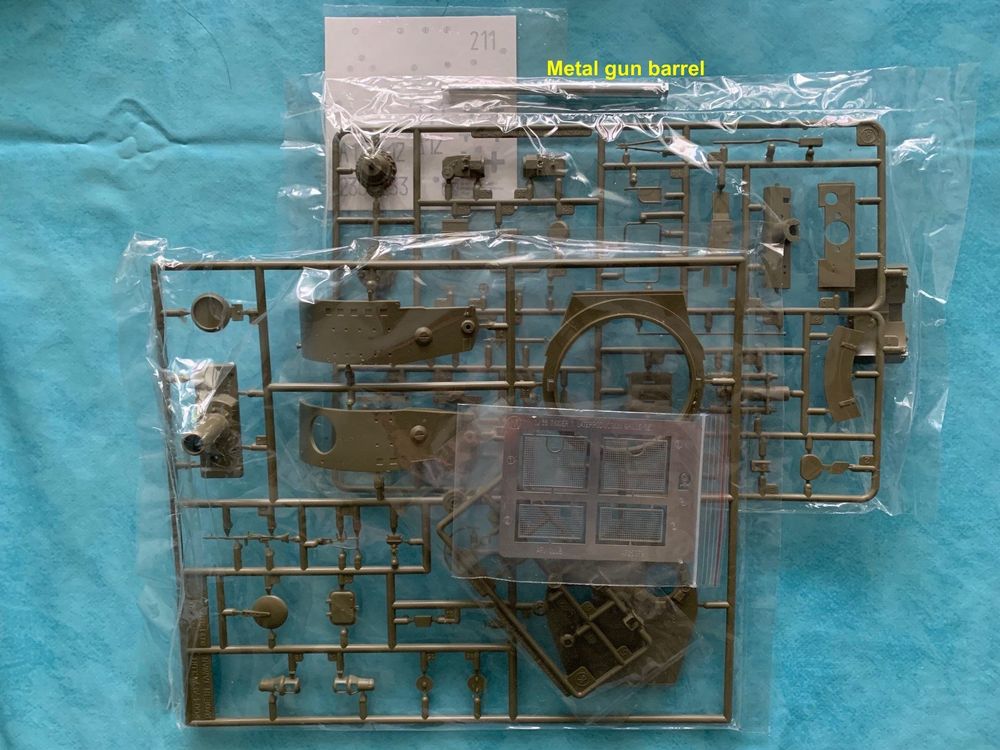 Tiger I w/metal barrel, ATAK Zimmerit, transparent periscope (D ...