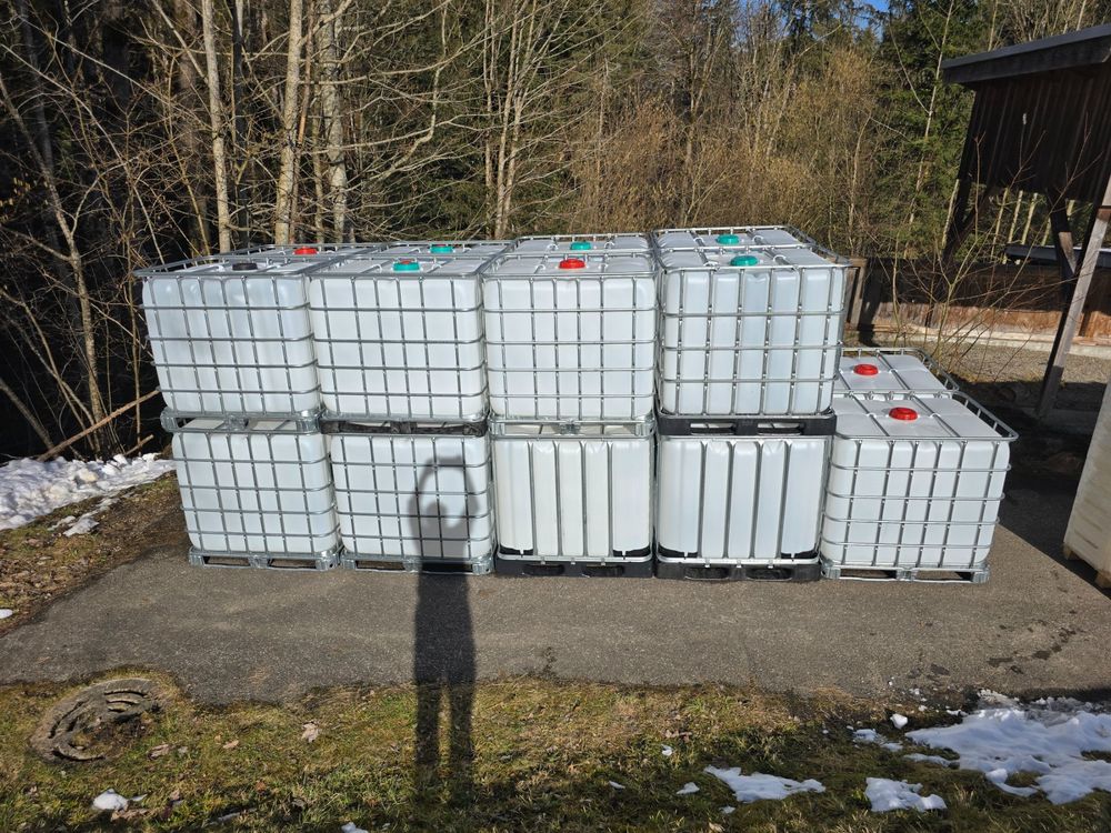 gebrauchter IBC Container bzw. Wassertank 1000l ab 100.- (Gebraucht) in ...