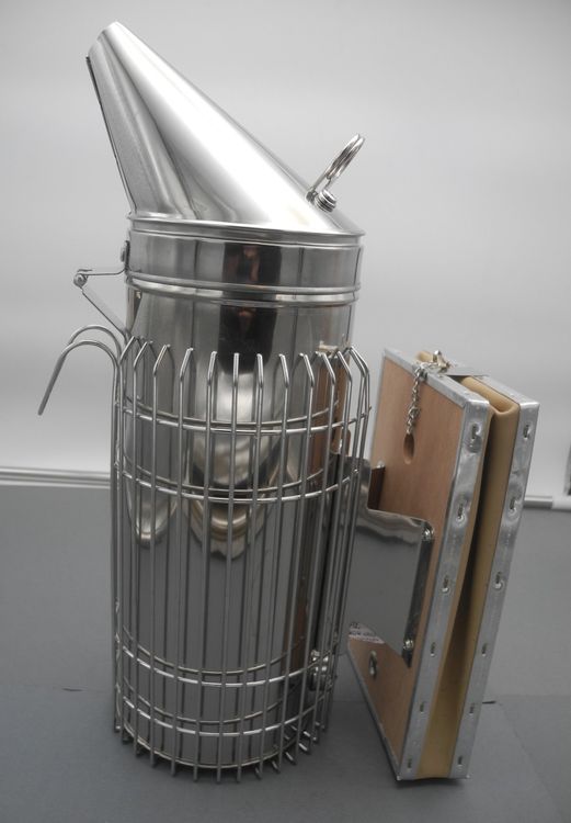 Smoker gross 32 x 10 cm, inkl. Innenrauchgitter, Rauchgerät (Neu und ...