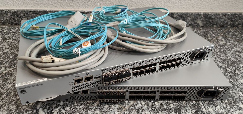 2 Stk. Huawei SNS2124 FC SAN Switches | Kaufen auf Ricardo