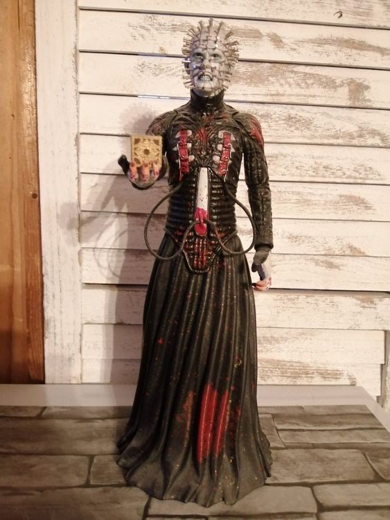 Hellraiser 3 - Pinhead Mezco Figur | Kaufen auf Ricardo